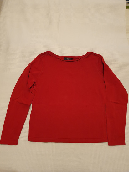Crveni MEXX džemper