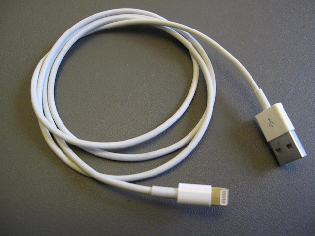 APPLE USB to Lighting kabl za iPad, iPhone ili iPod