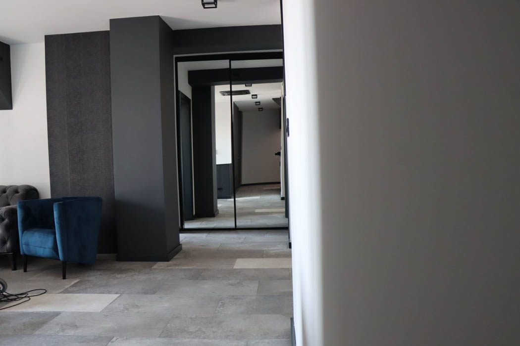 BLACK, 2-SOBAN, CENTAR 100M2