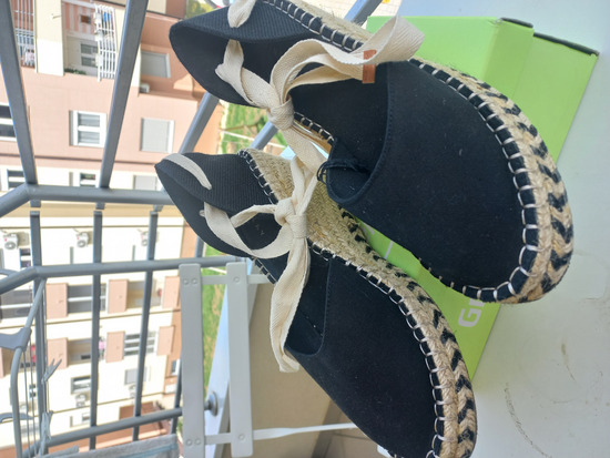 Cipele na platformu na vezivanje