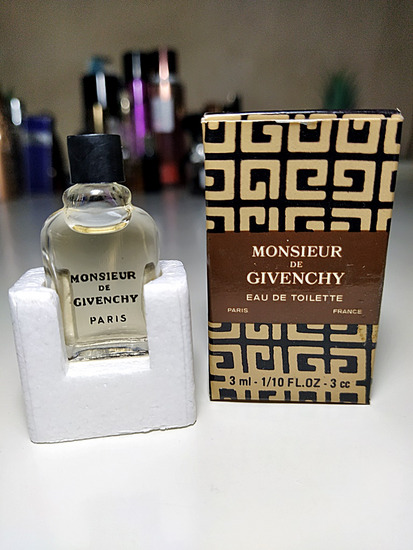 GIVENCHY Monsieur de Givenchy