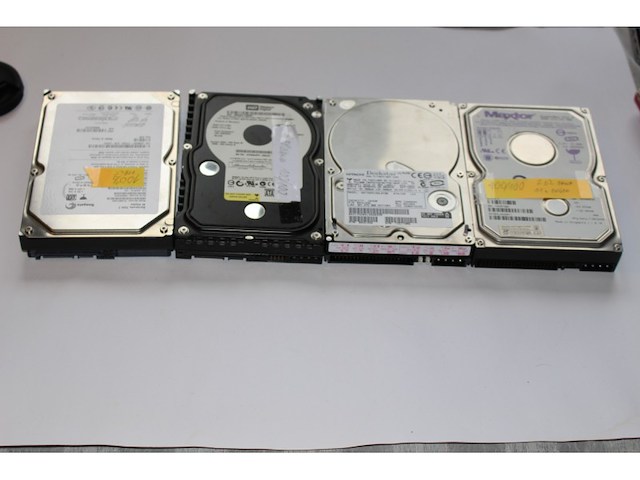 4 x HDD, PATA(164+80)  SATA (40+36)