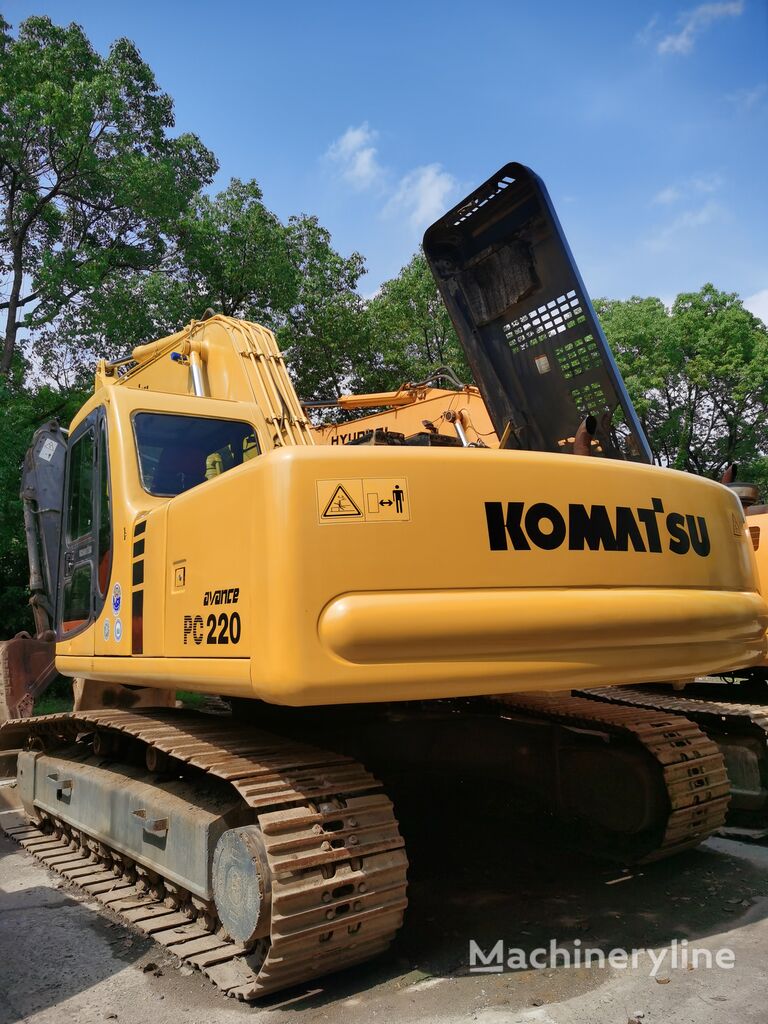 Komatsu PC220-6 bager guseničar