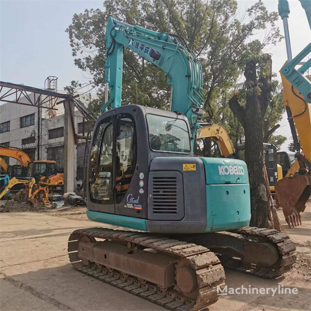 Kobelco SK70 bager guseničar