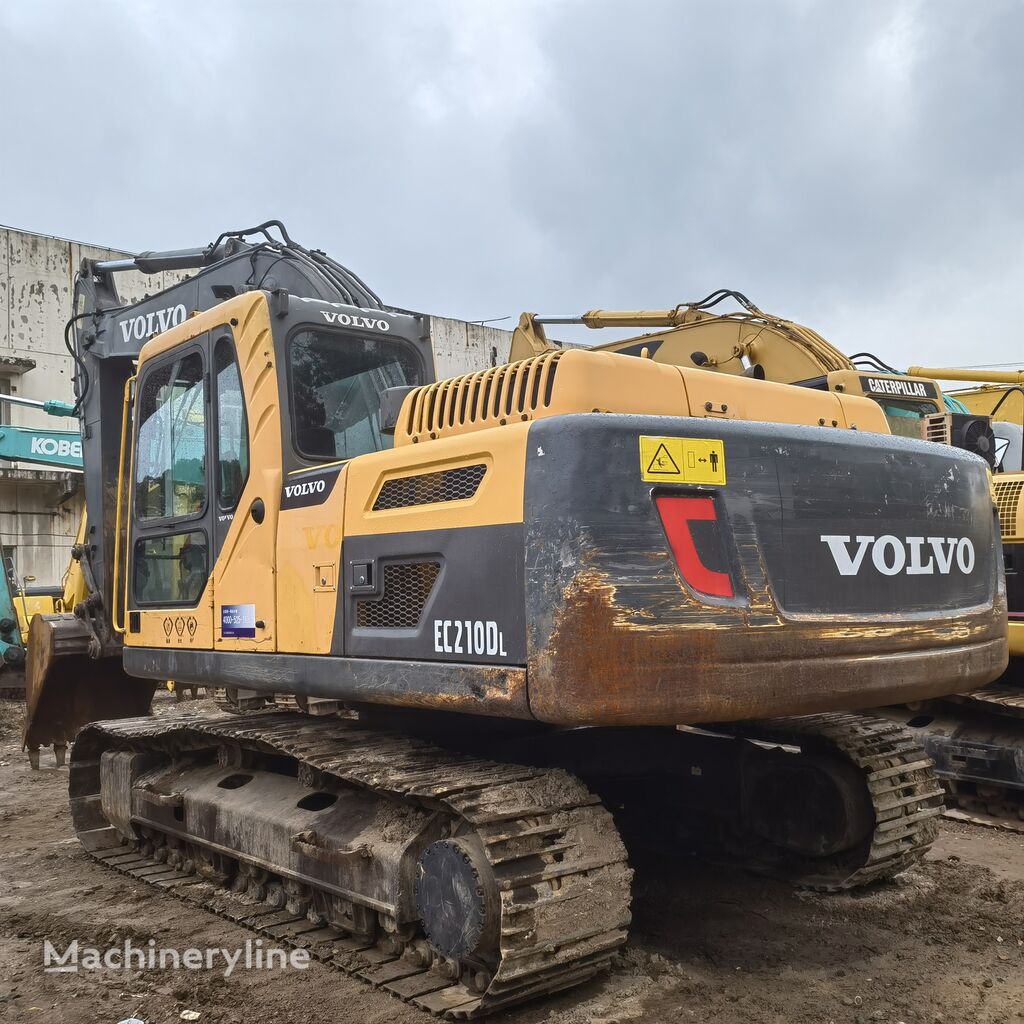 Volvo EC210D bager guseničar