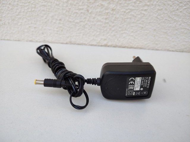 Sony adapter za slusalice