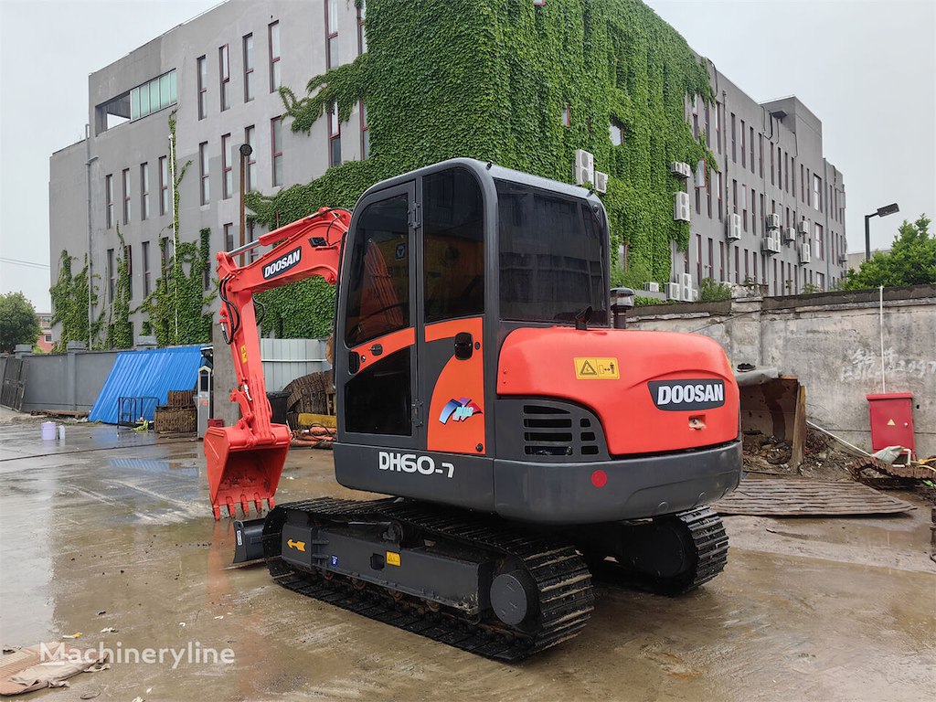 Doosan DH60 mini bager