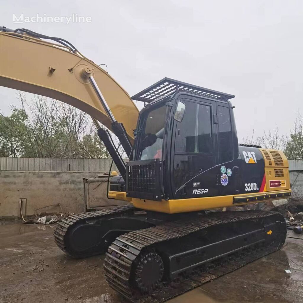 Caterpillar 320D bager guseničar