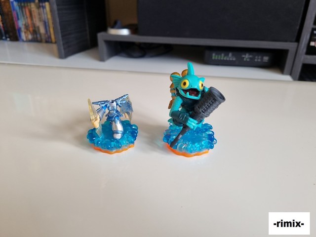 Skylanders - Chill LightCore +  Gill Grunt (Series 2)