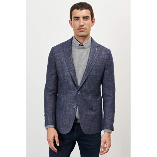 Slim Fit Mono Collar Diagonal Patterned Jacket