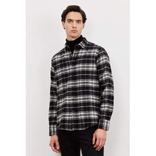 Comfort Fit Buttoned Collar Checked Flannel Shirt