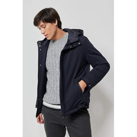 Standard Fit Normal Cut Stand Up Collar Winter Coat