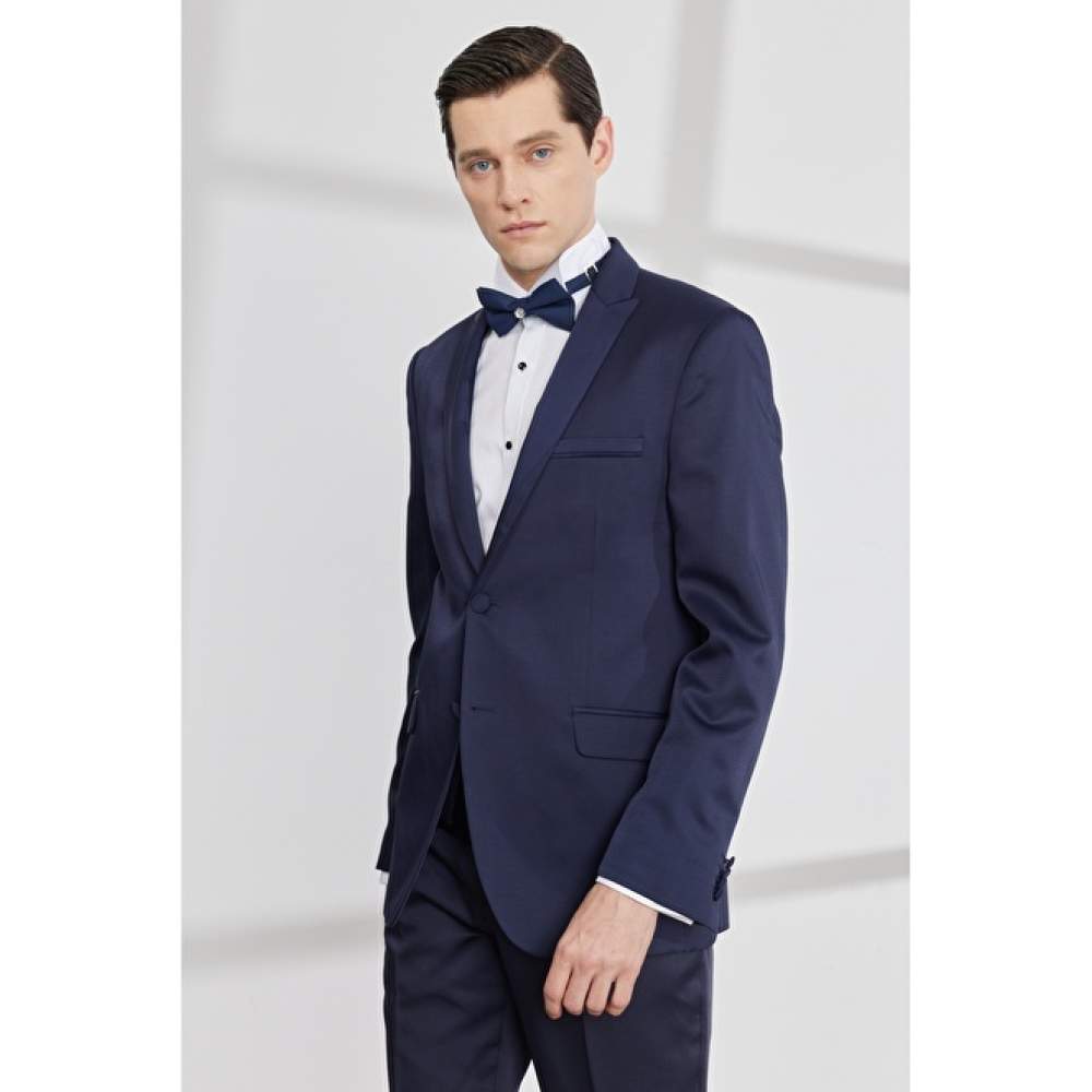 Slim Fit Swallow Collar Vest Tuxedo Suit