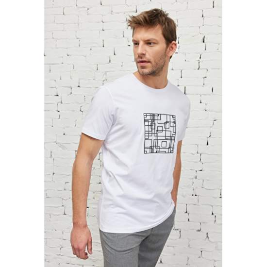 Slim Fit Crew Neck Cotton Printed T-Shirt