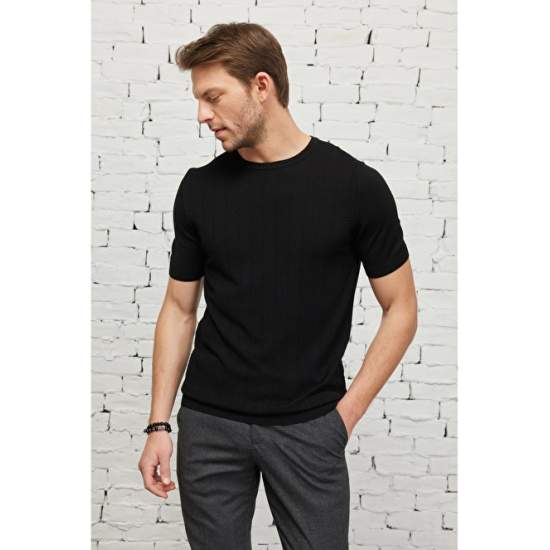 Standard Fit Crew Neck Short Sleeve Jacquard Knitwear