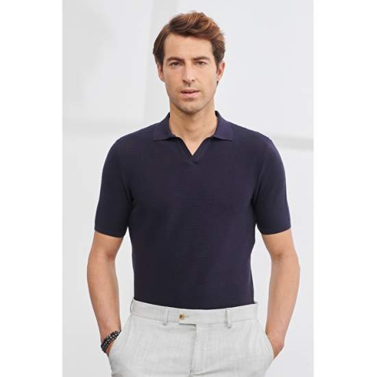 Standard Fit Polo Collar Short Sleeve Knitwear