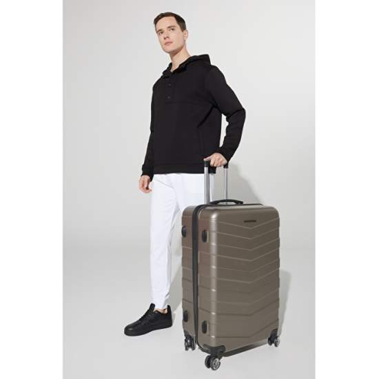 4A4623100015 Oversized Suitcase