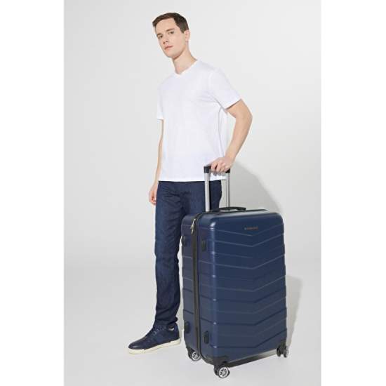 4A4623100039 Oversized Suitcase