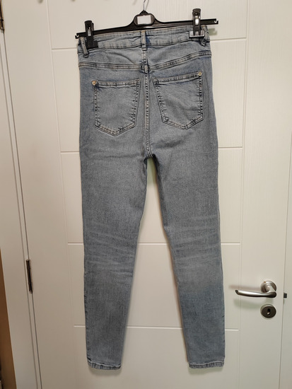 Farmerice Reserved slim fit