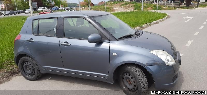 Suzuki Swift 1.3 4x4 Kompletan Auto U Delovima