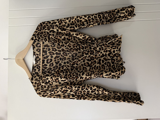 Hm animal print bluza na preklop