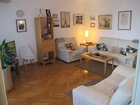 Izdavanje, trosoban stan, 90m2, Savski Venac, Beograd