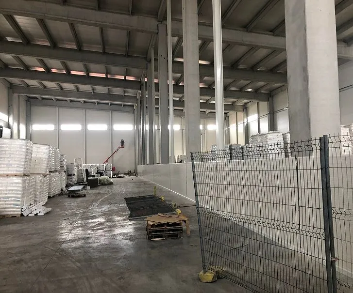 Izdavanje, poslovni prostor, 4000m2, Nova Pazova, Stara Pazova