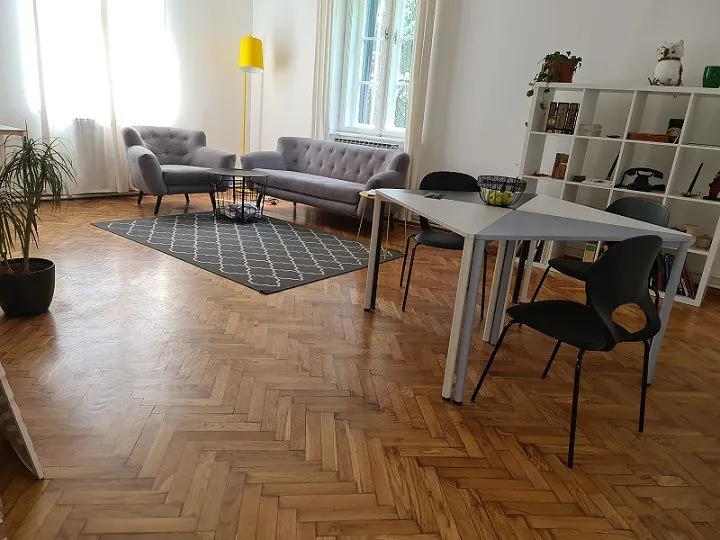 Izdavanje, poslovni prostor, 200m2, Savski Venac, Beograd