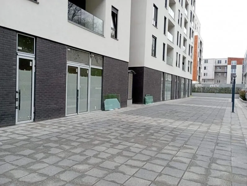 Izdavanje, poslovni prostor, 140m2, Tošin bunar, Novi Beograd, Beograd