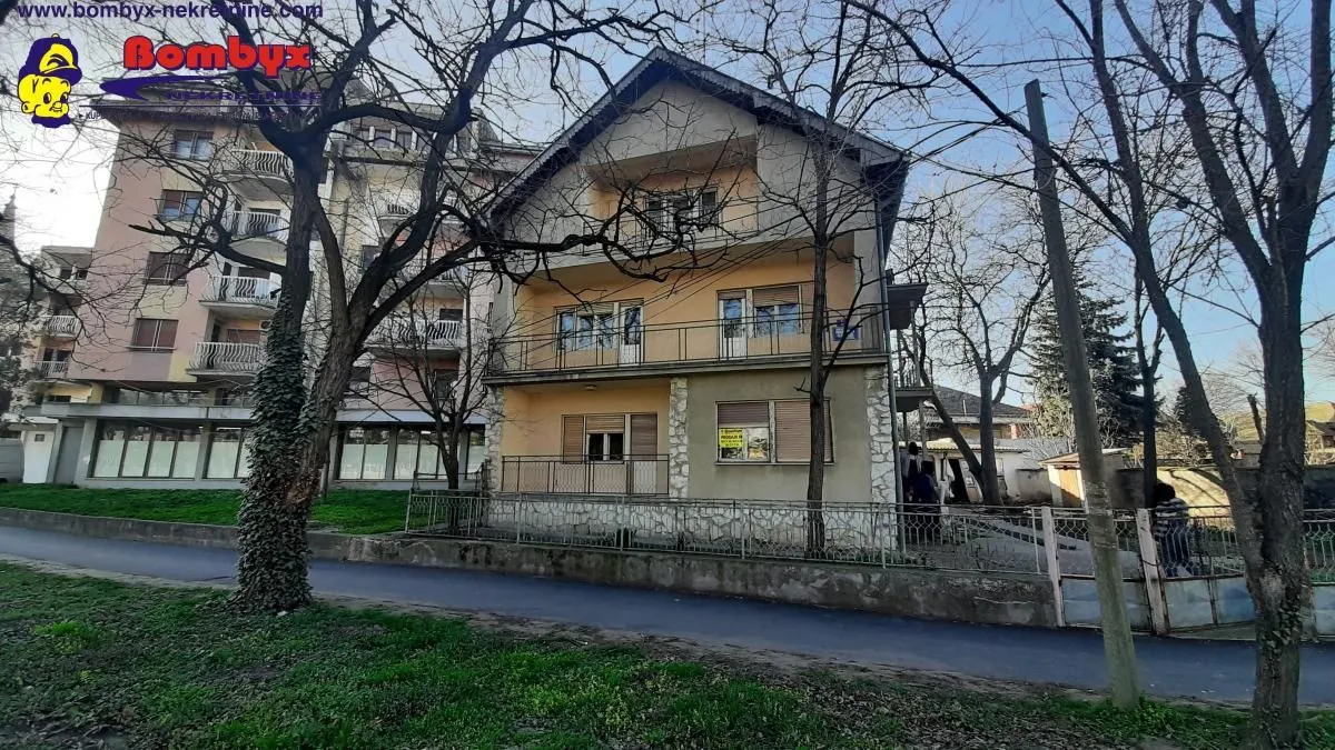 Prodaja, kuća, 256m2, Srbobran, Novi Sad