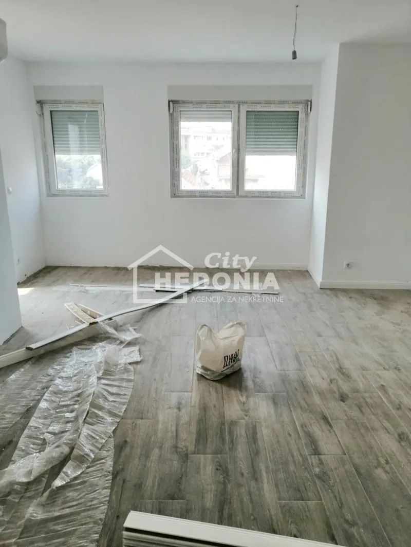 Prodaja, trosoban stan, 70m2, Zemun Meandri, Zemun, Beograd