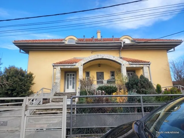 Prodaja, kuća, 450m2, Jajinci, Voždovac, Beograd