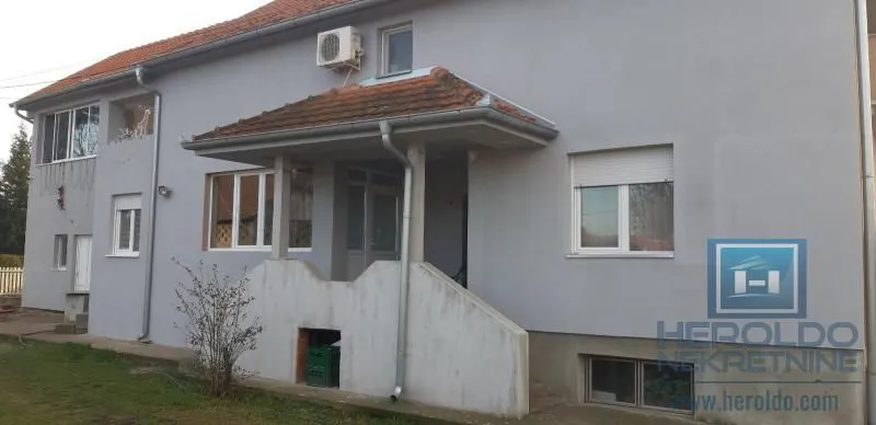 Prodaja, kuća, 440m2, Kolonija, Jagodina