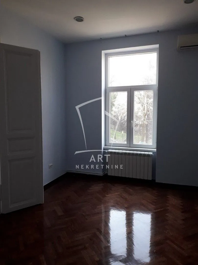 Prodaja, petosoban stan, 180m², Savski Venac, Beograd