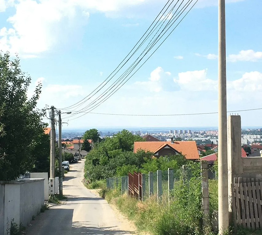 Prodaja, plac, 2000m², Kumodraž Sve Podlokacije, Beograd