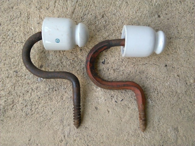 Stari telefonski keramički nosači kablova sa kukom