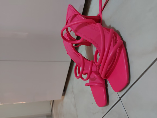 Stradivarius pink sandale