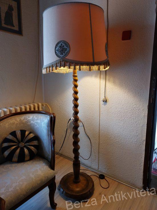 Stara drvena podna lampa-prodato