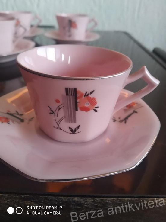 Roze porcelan