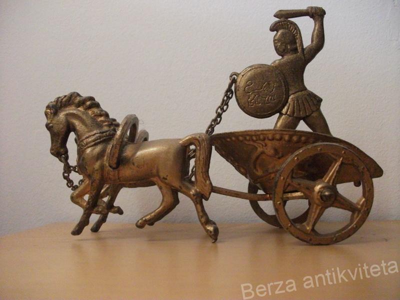 Figura – kočija sa ratnikom