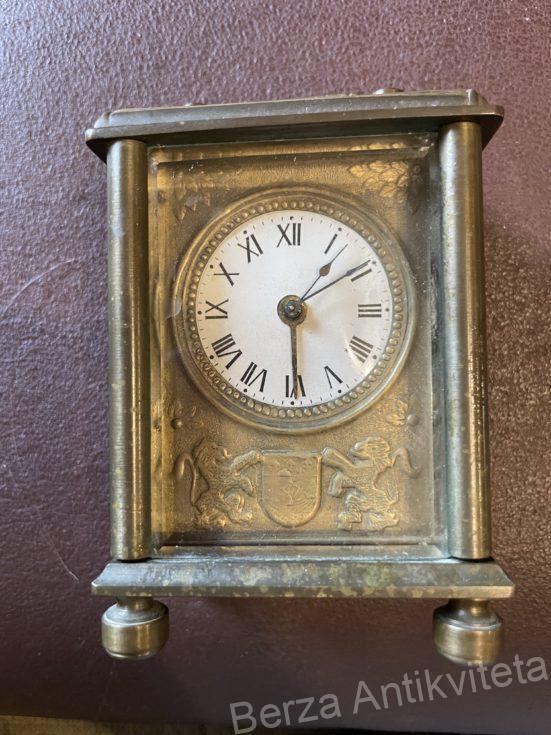 Stoni sat iz 17. veka