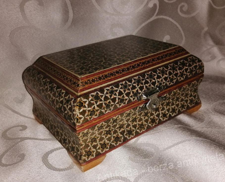 Predivna stara rustična kutija za nakit