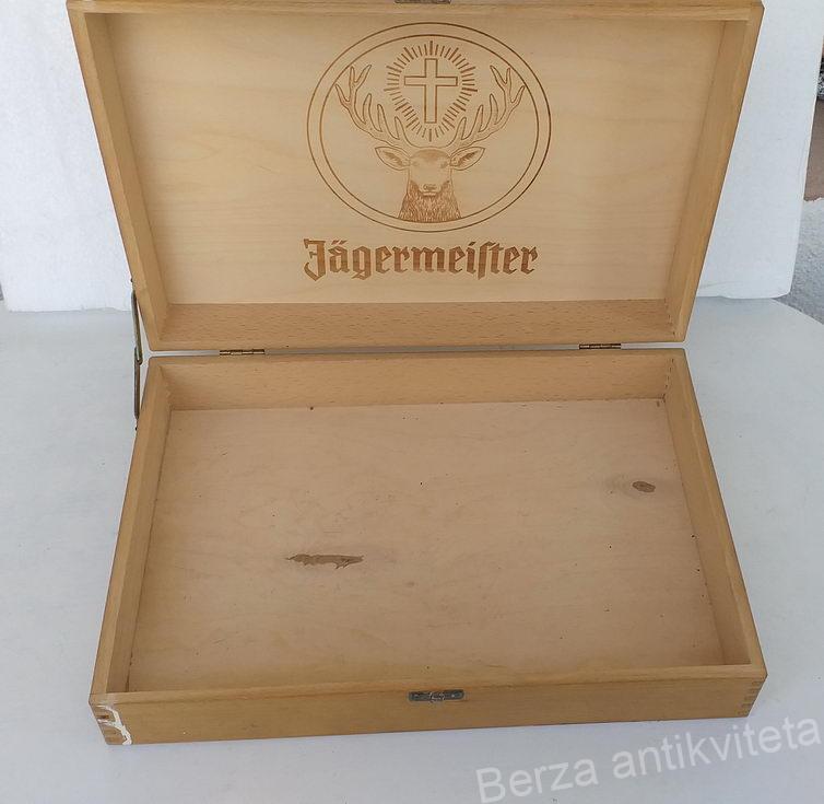 Stara kutija od Jagermeistera