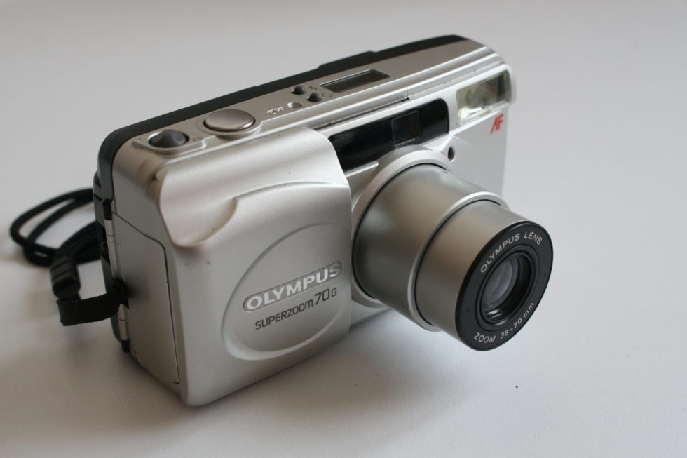 OLYMPUS superzoom 70G