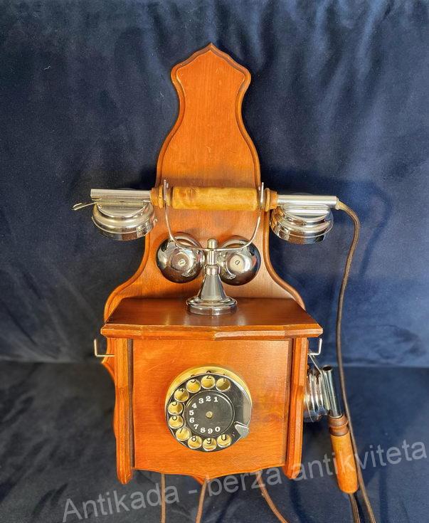 Vintage telefon iz Nemačke, ispravan