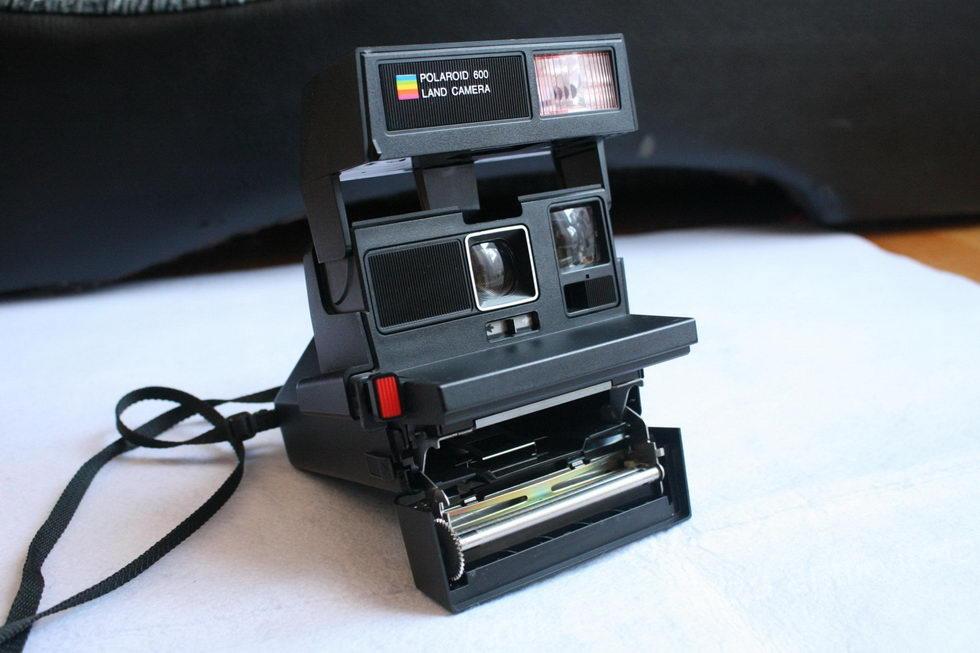 Polaroid 600 LAND CAMERA