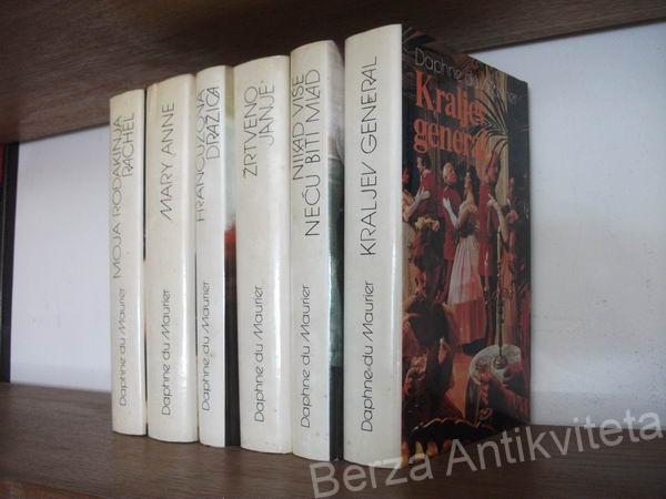 Lot kkn-710. DAFNE DE MORIE,