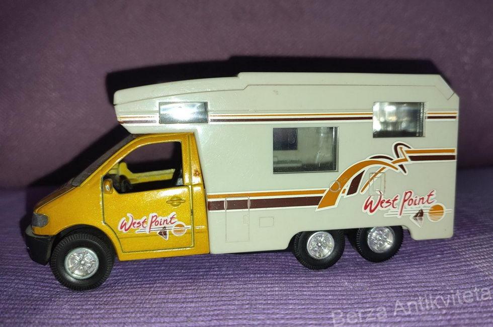 Kamper Vintage Toy Camper West Point