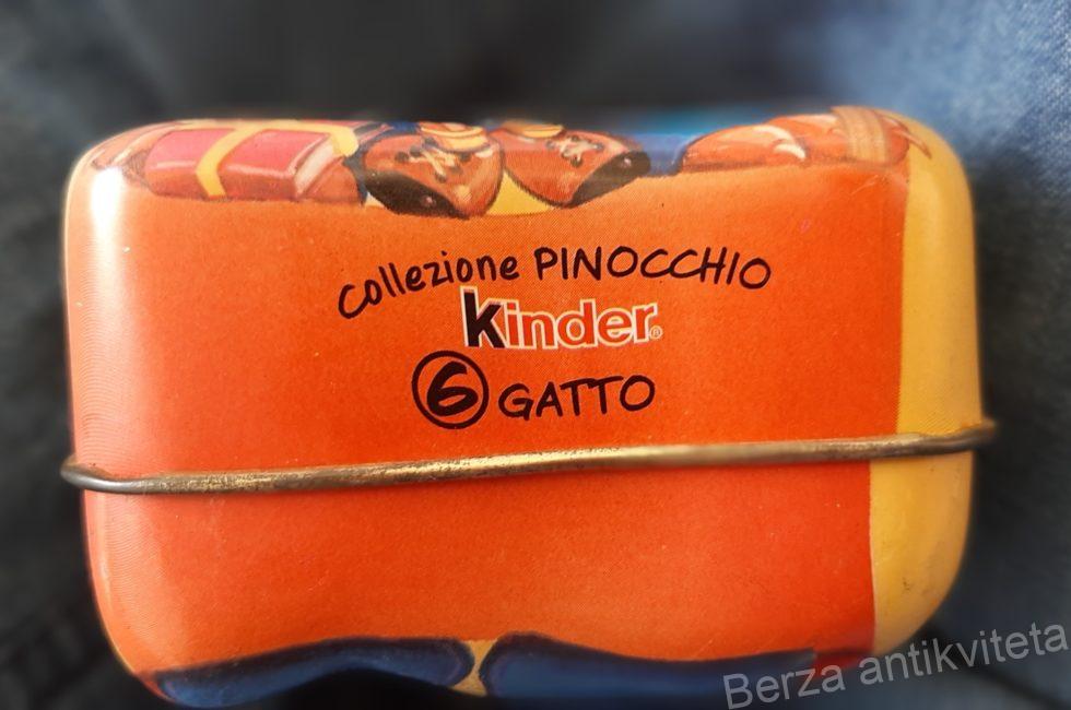 Kinder metalna kutijica Collezione Pinocchio 6 gatto