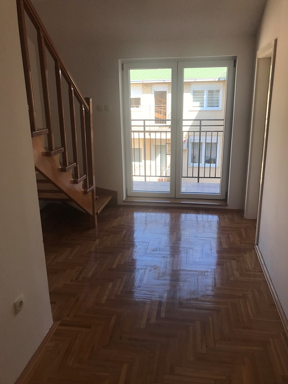 Prodajem Atraktivan duplex stan u Novom Sadu